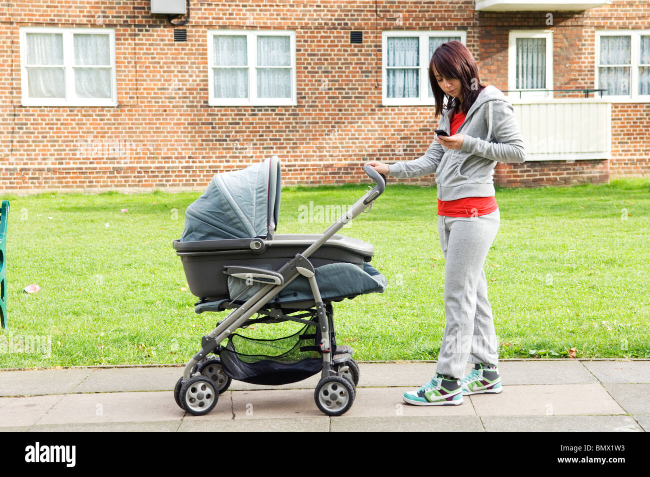 Single mother poverty hi-res stock photography and images - Alamy