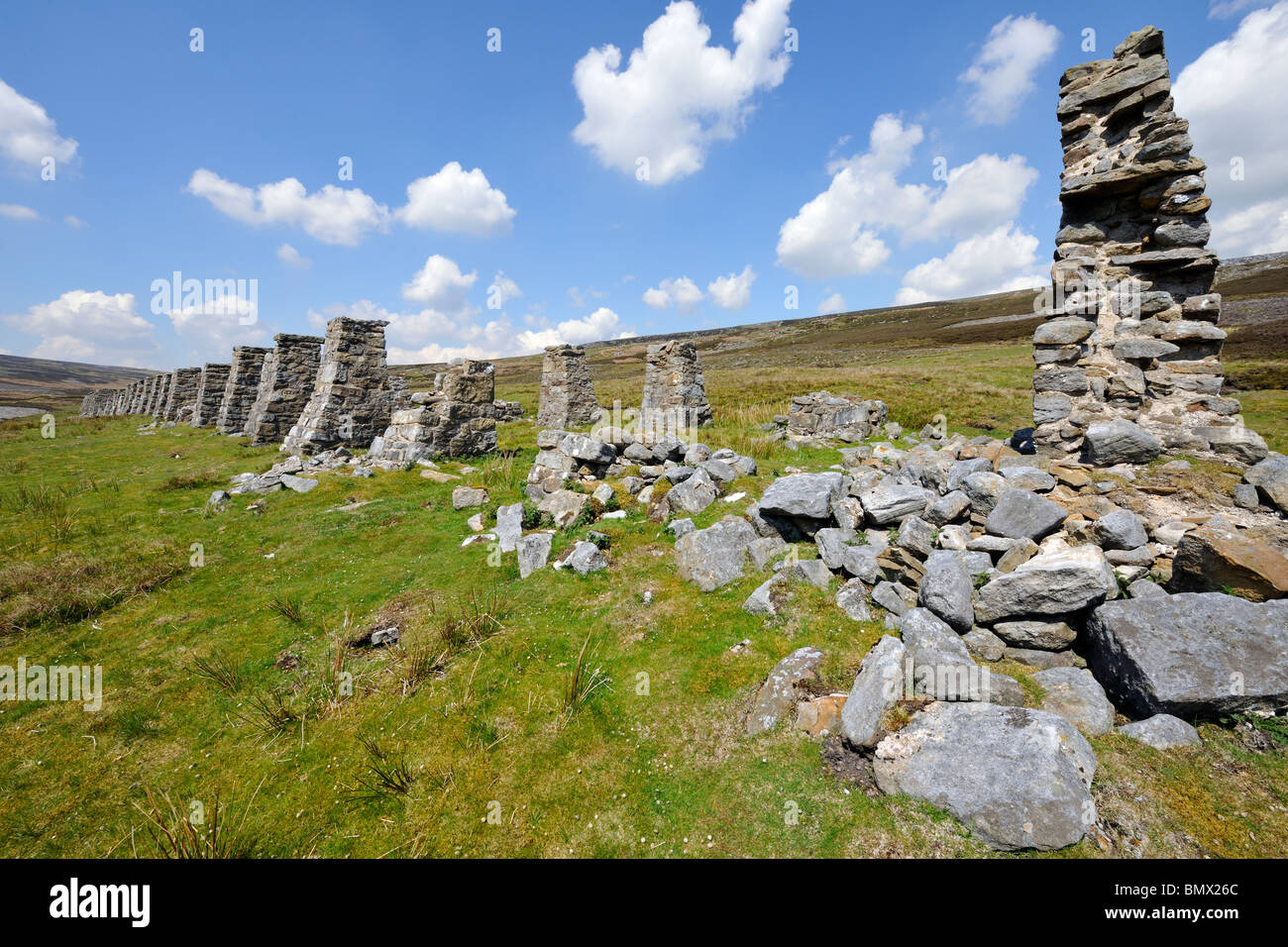 High pillars hi-res stock photography and images - Alamy