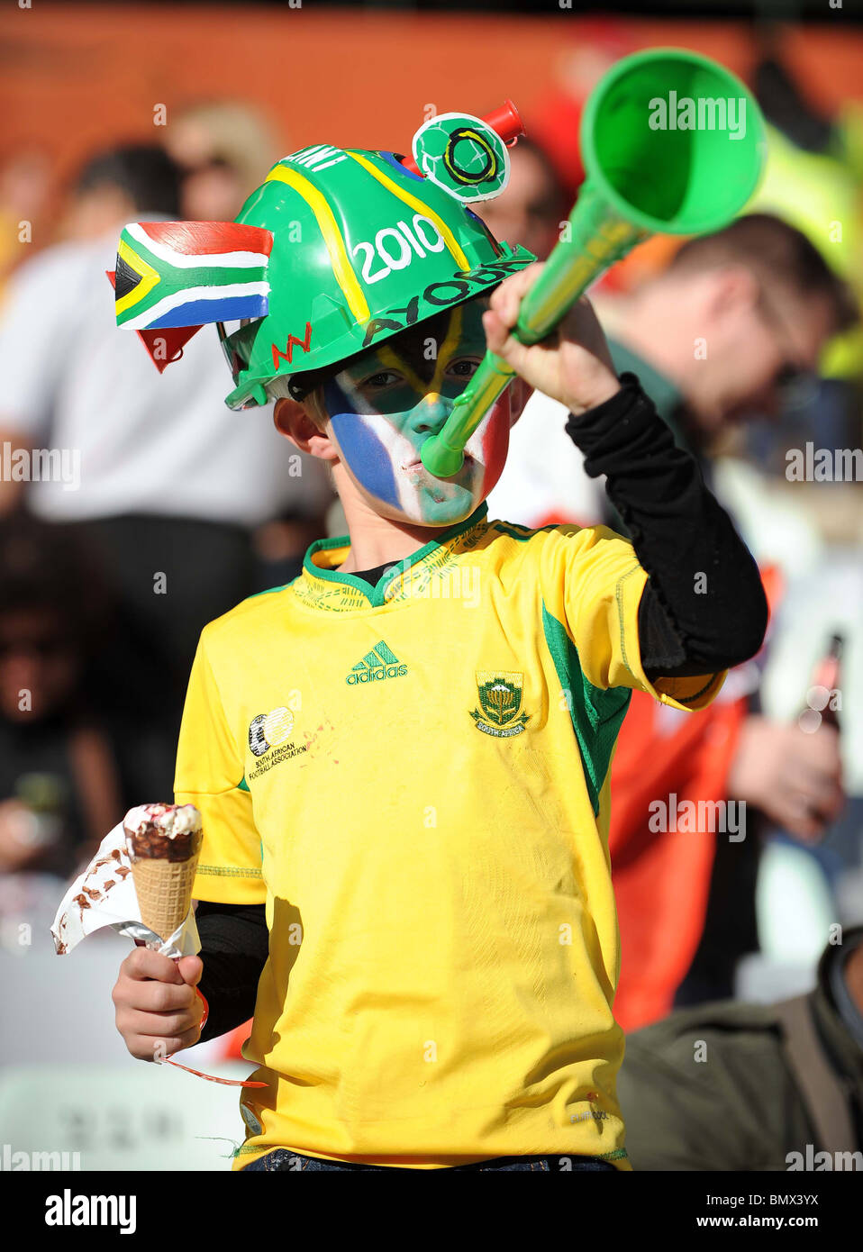 Child horn hi-res stock photography and images - Alamy