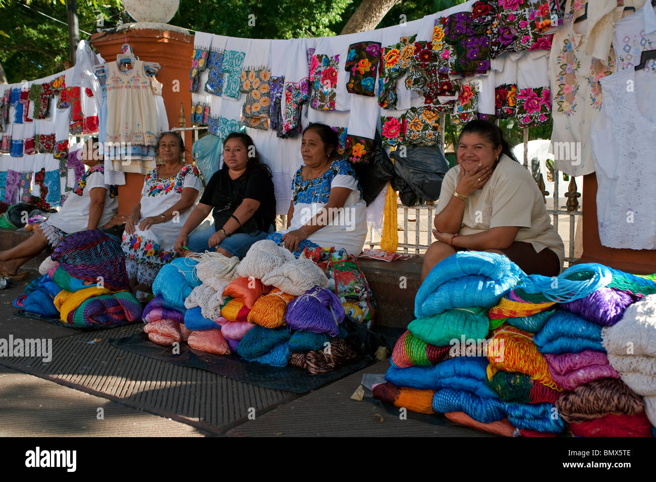 Mexican traditional clothes yucatan hi-res stock photography and images ...