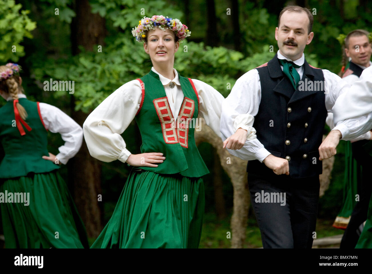 Latvia,Latvian folklore,Traditional costumes,sing,singing,dance,dancing ...