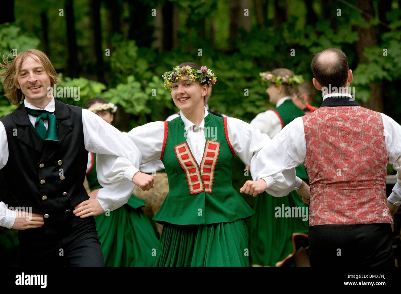Latvia,Latvian folklore,Traditional costumes,sing,singing,dance,dancing ...