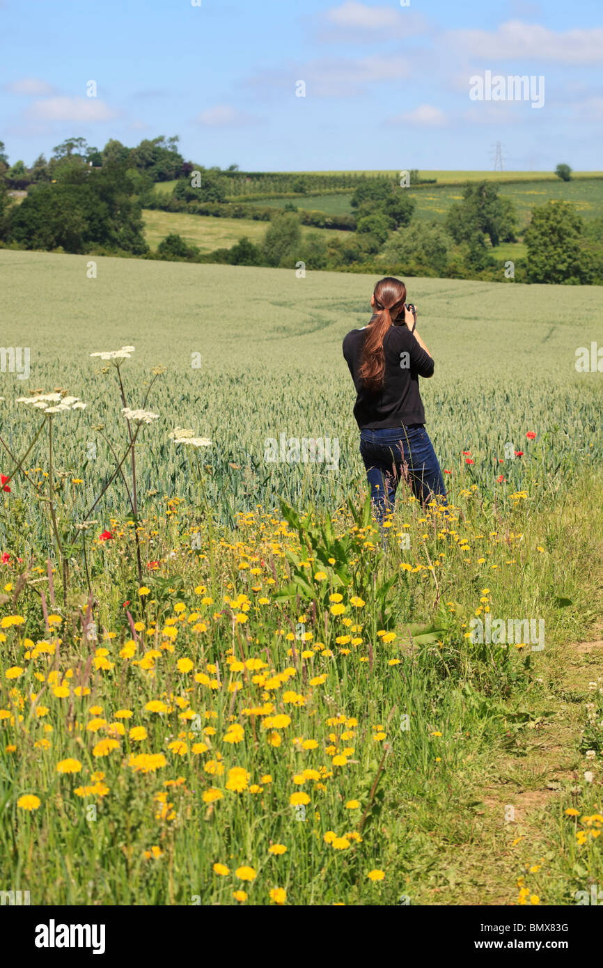 Woman photographer uk hi-res stock photography and images - Alamy