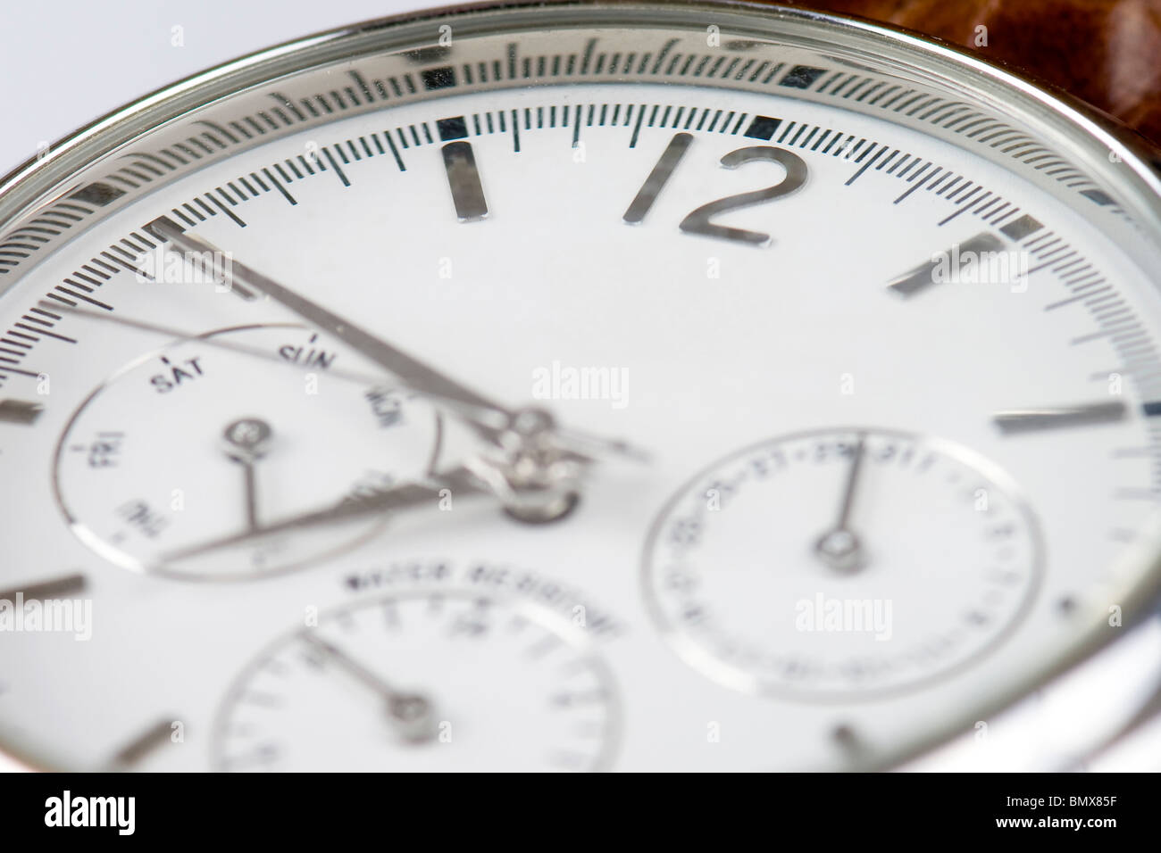 12 hour clock hi-res stock photography and images - Alamy