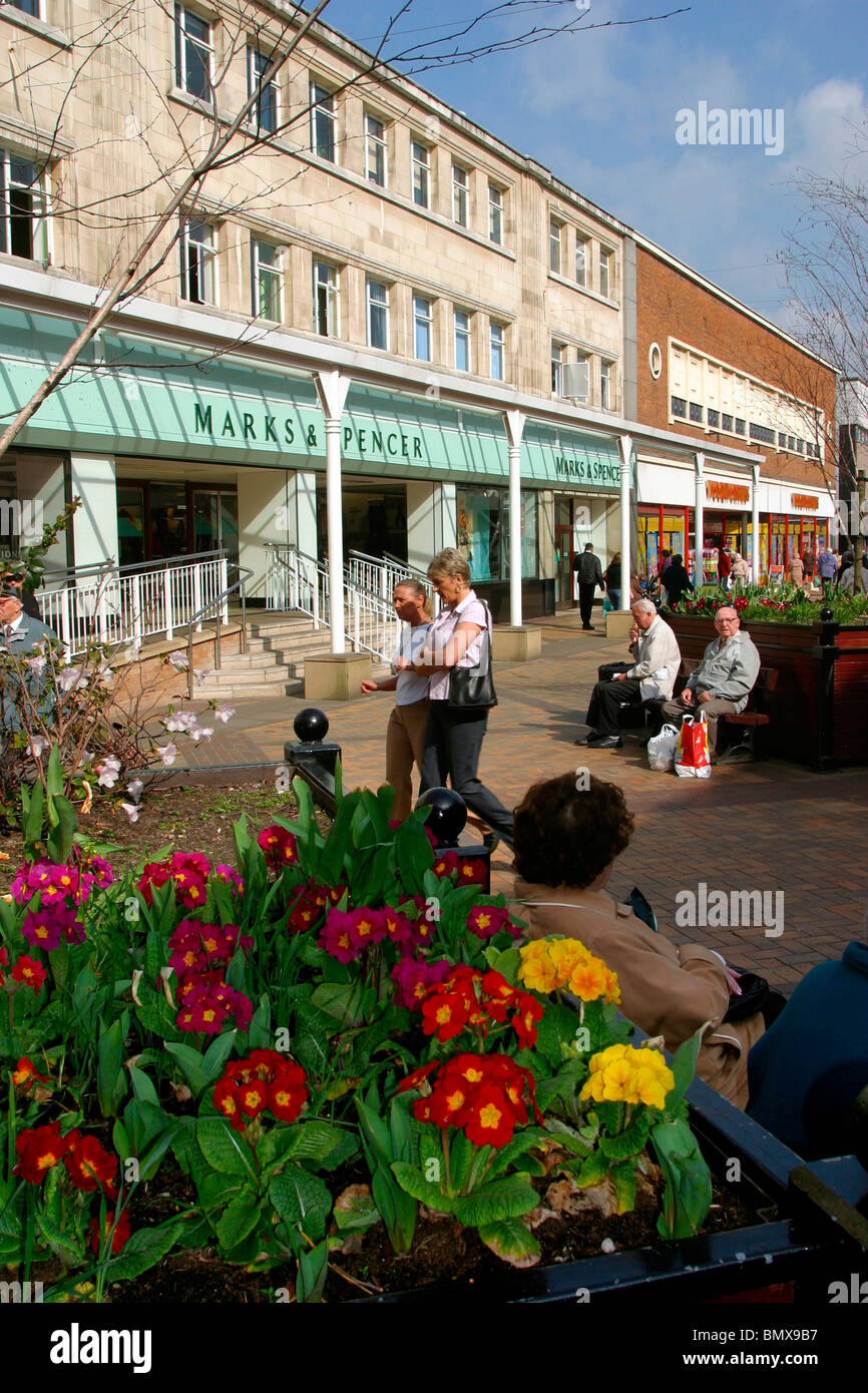 UK, England, Cheshire, Stockport, Merseyway Shopping Precinct, shoppers ...