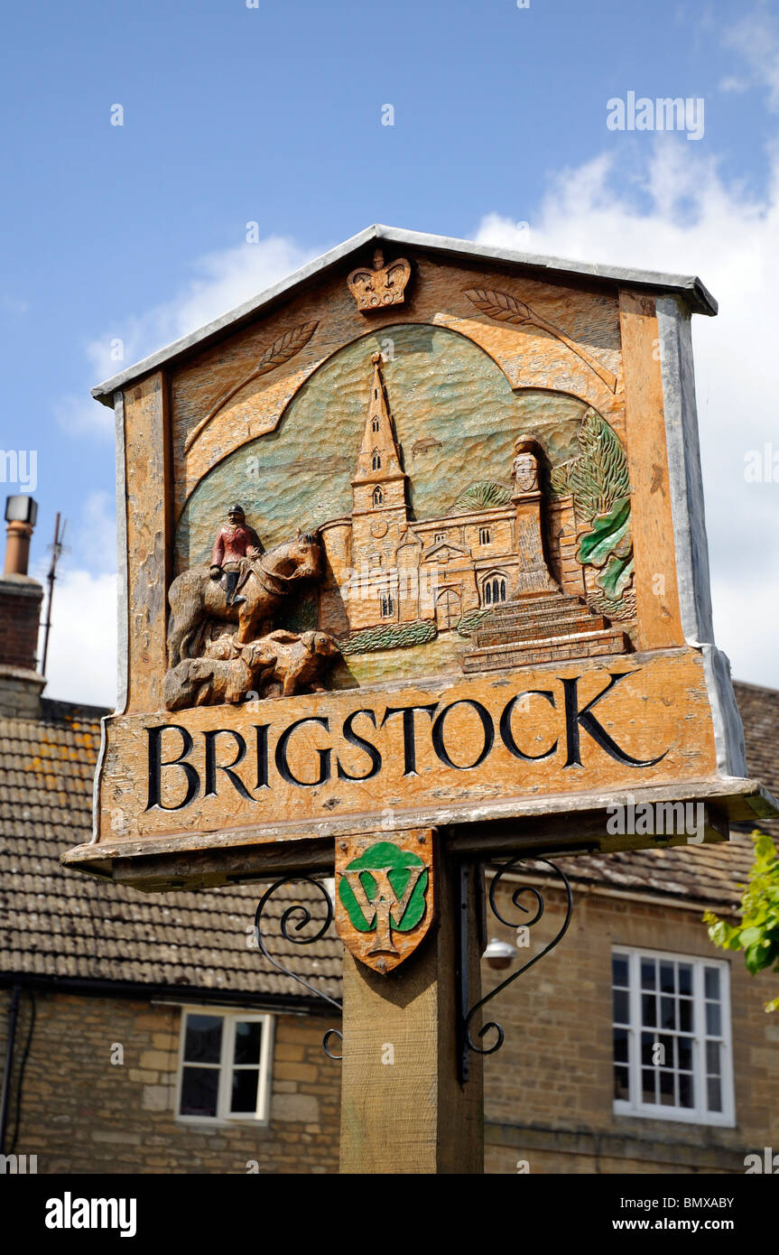 Northamptonshire sign village hi-res stock photography and images - Alamy