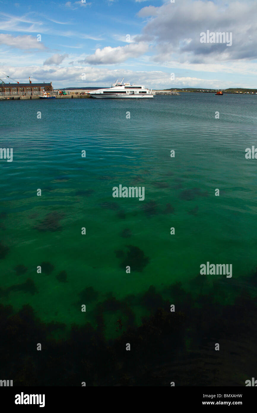 Kilronan ferry hi-res stock photography and images - Alamy