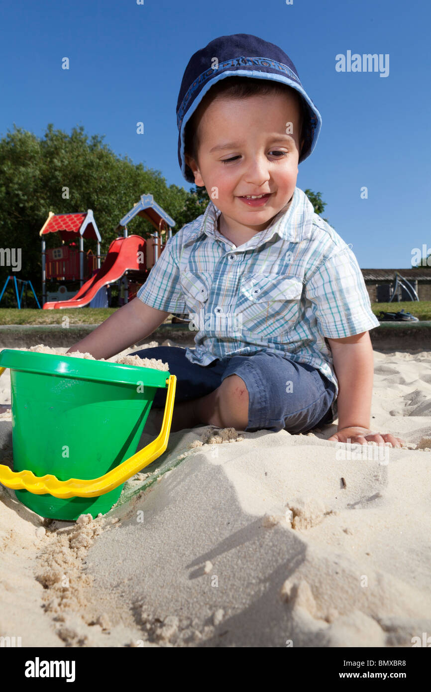 Sand pit hi-res stock photography and images - Alamy