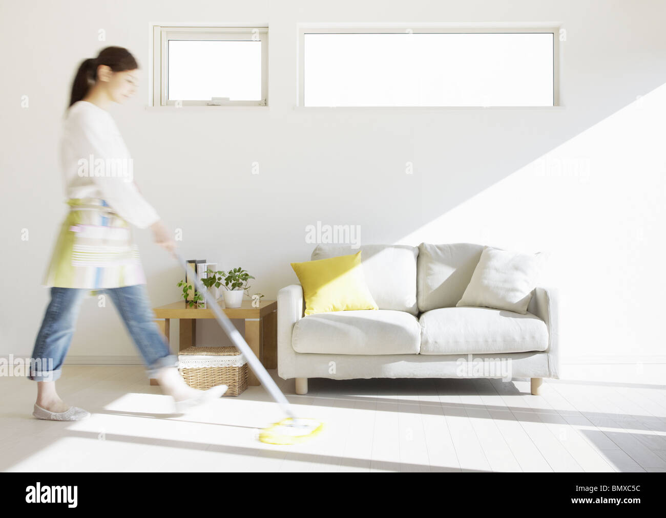 Woman mopping japanese hi-res stock photography and images - Alamy