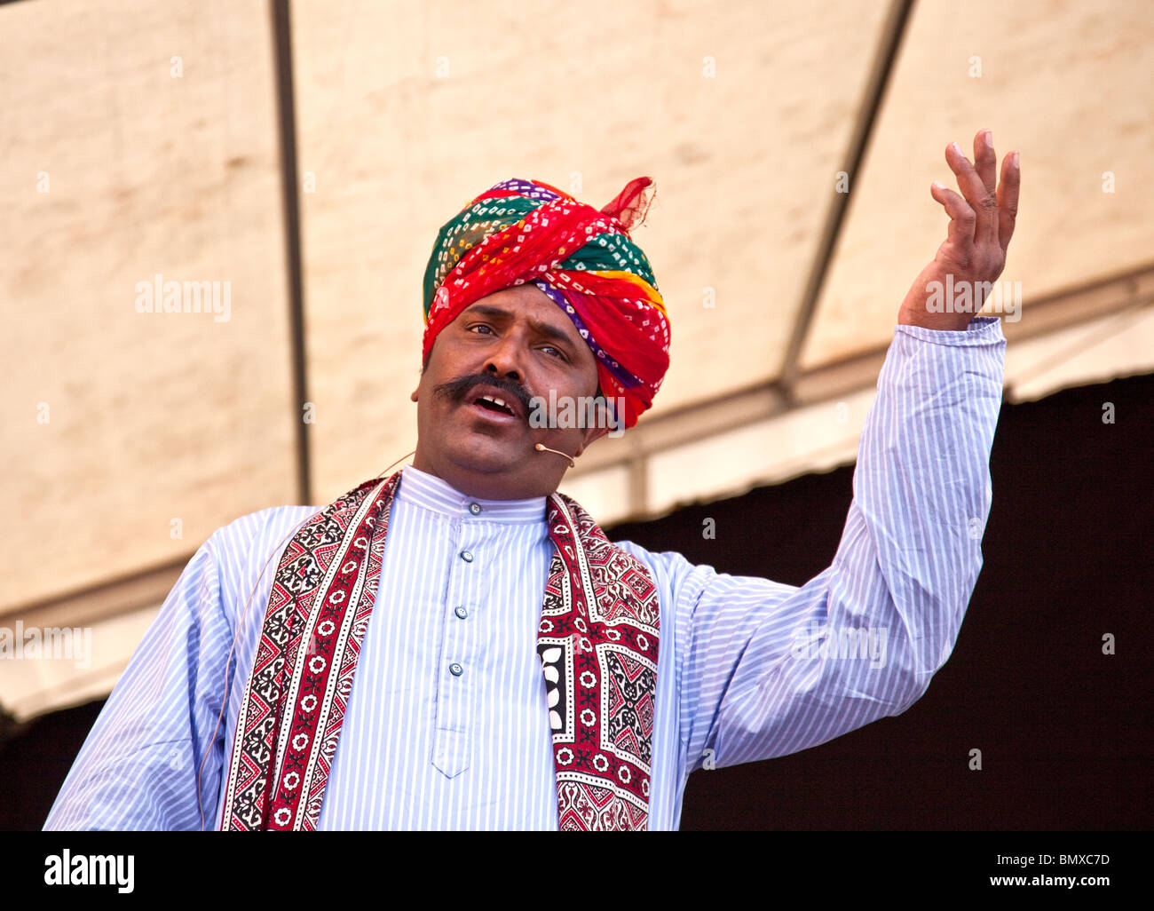 Rajasthani singer performing at the Glasgow Mela 2010 in Kevingrove ...