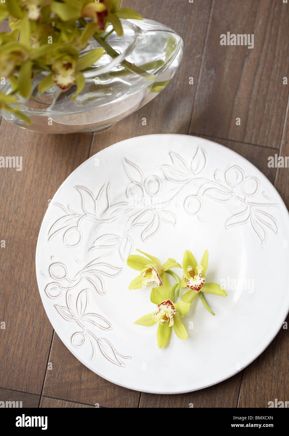Flowers on a plate Stock Photo - Alamy