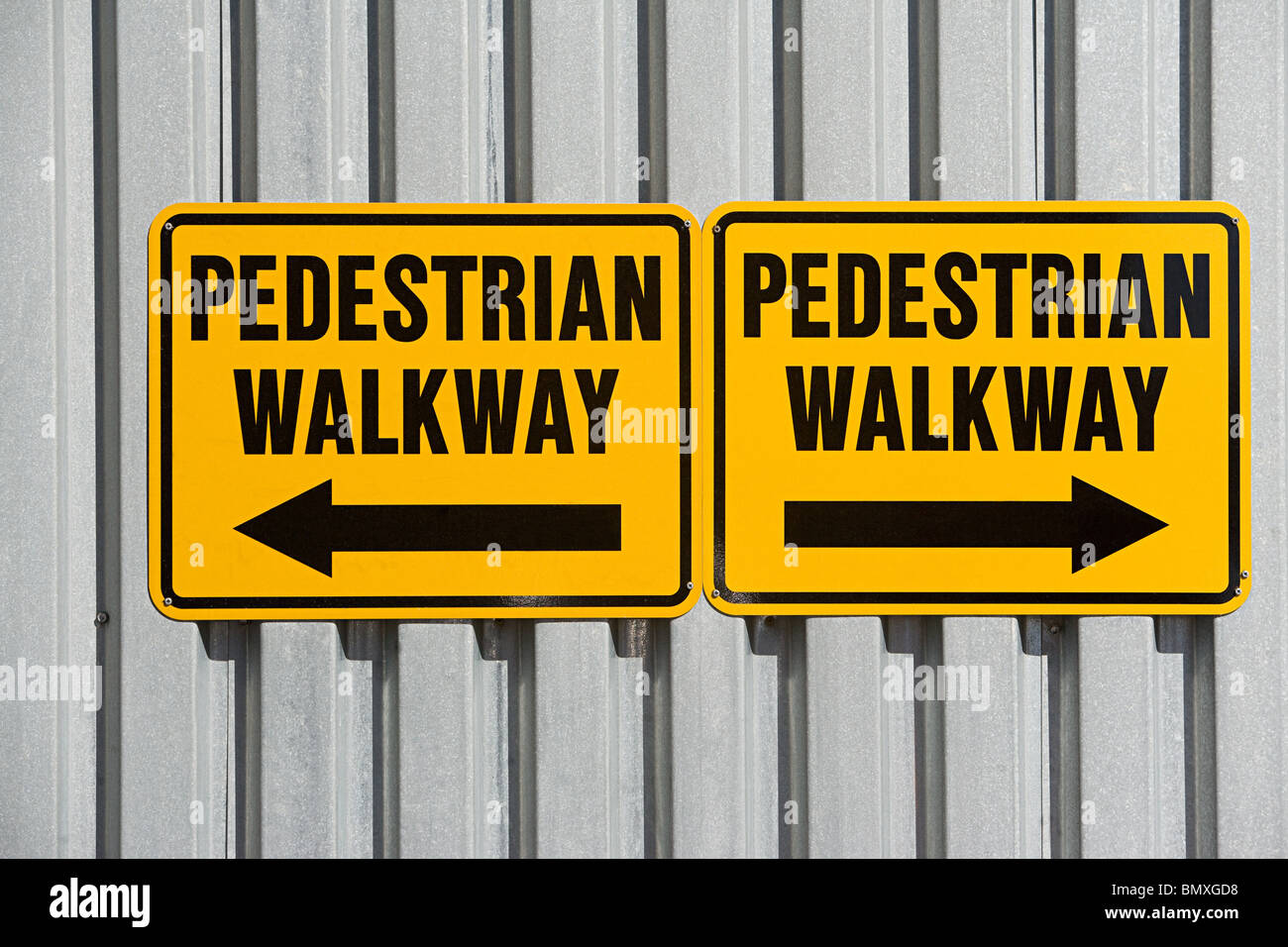 Pedestrian walkway sign Stock Photo - Alamy Pedestrian walkway sign Stock Photo - Alamy