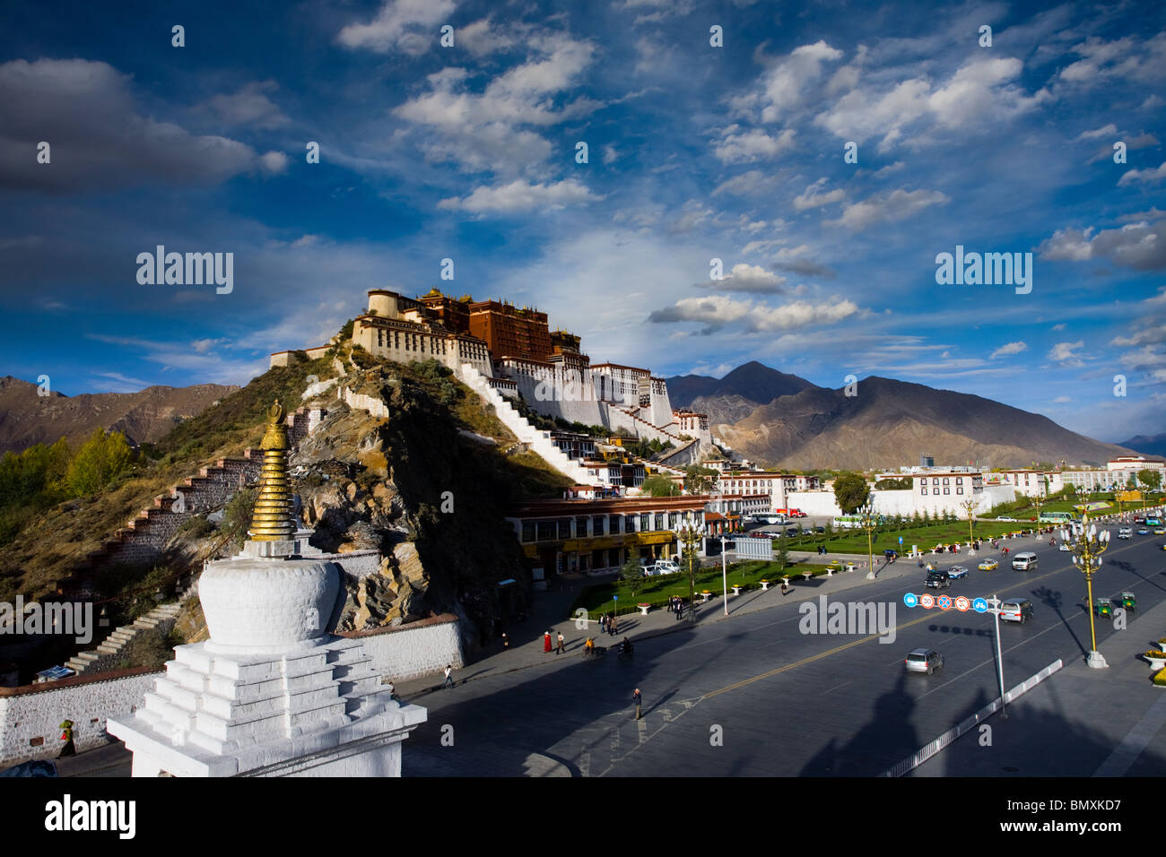 The Dalai Lama's residence, the Potala Palace shines brightly at early ...