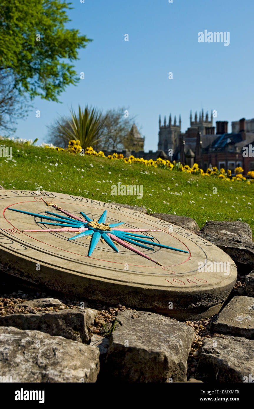 Four points of the compass hi-res stock photography and images - Alamy
