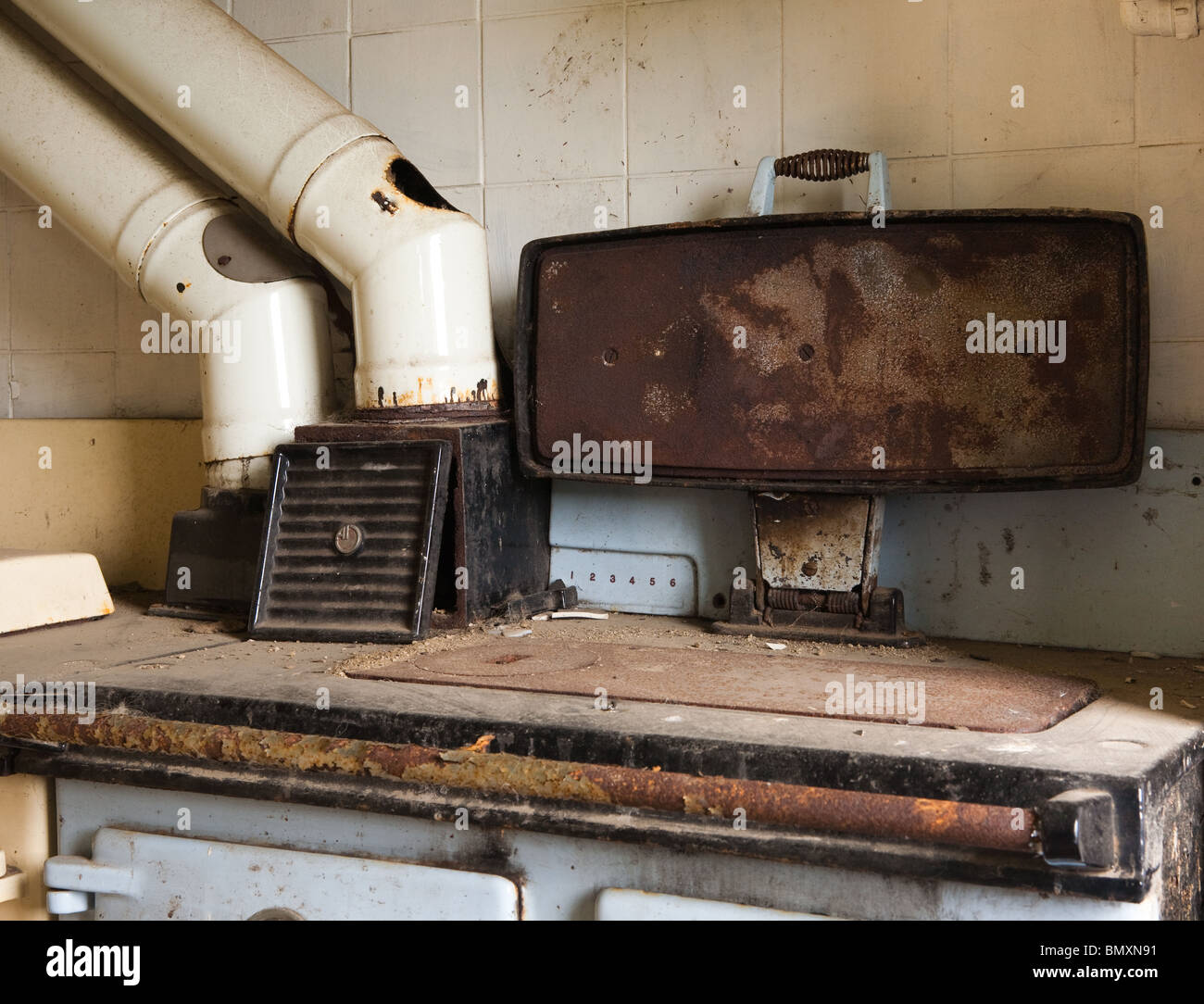Old cooking range hi-res stock photography and images - Alamy