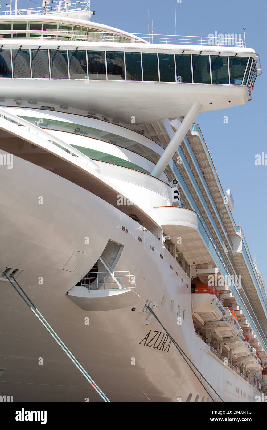 Ship Ships Bridge Superstructure High Resolution Stock Photography and ...