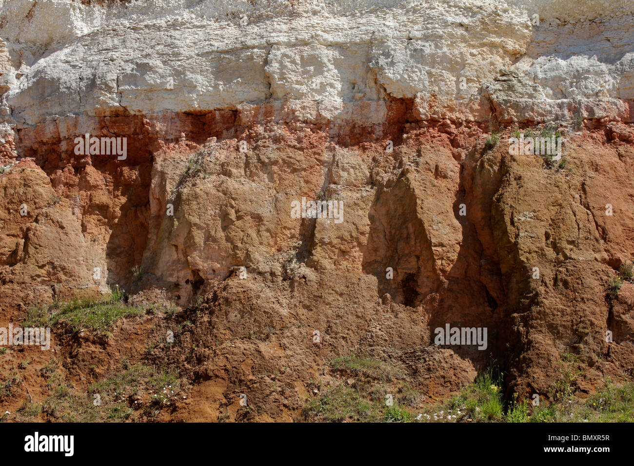 Close up of the multicoloured layered cliffs at Hunstanton Stock Photo ...