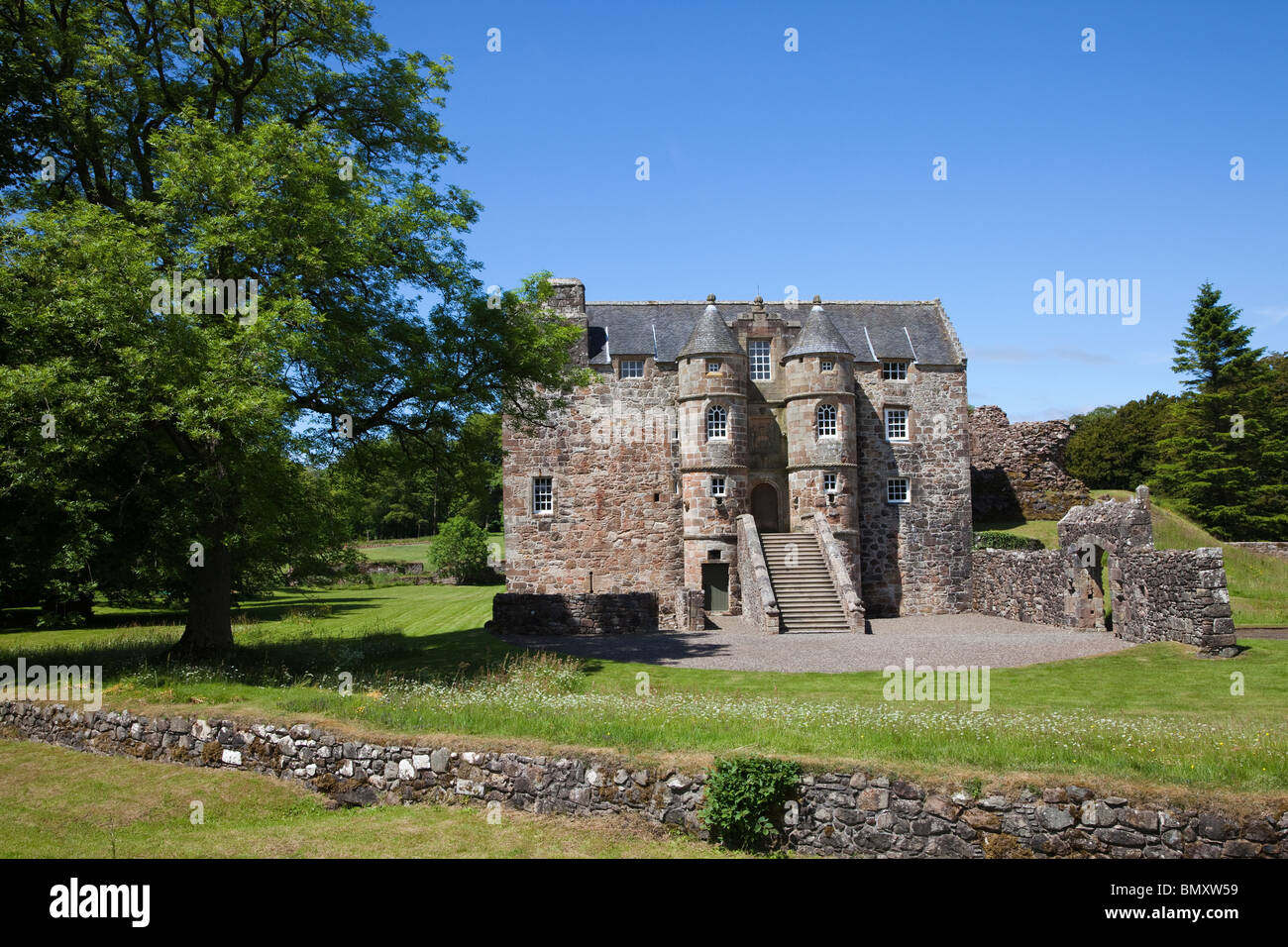 Rowallan Castle, near Kilmaurs, Ayrshire, Scotland Stock Photo - Alamy