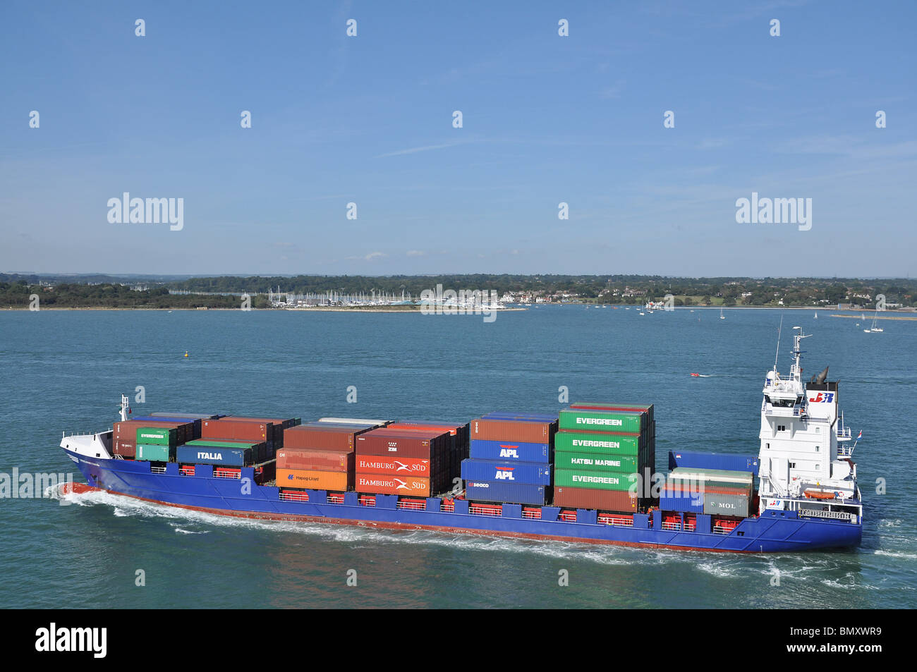 Container ship southampton uk hi-res stock photography and images - Alamy