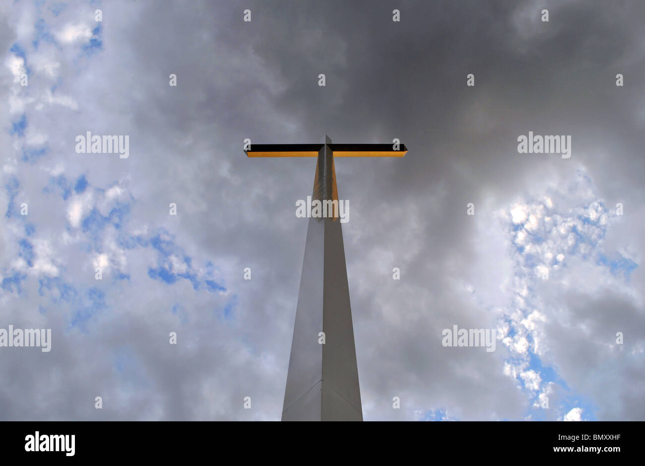 198 Foot Cross in Haughton, Louisiana Stock Photo - Alamy