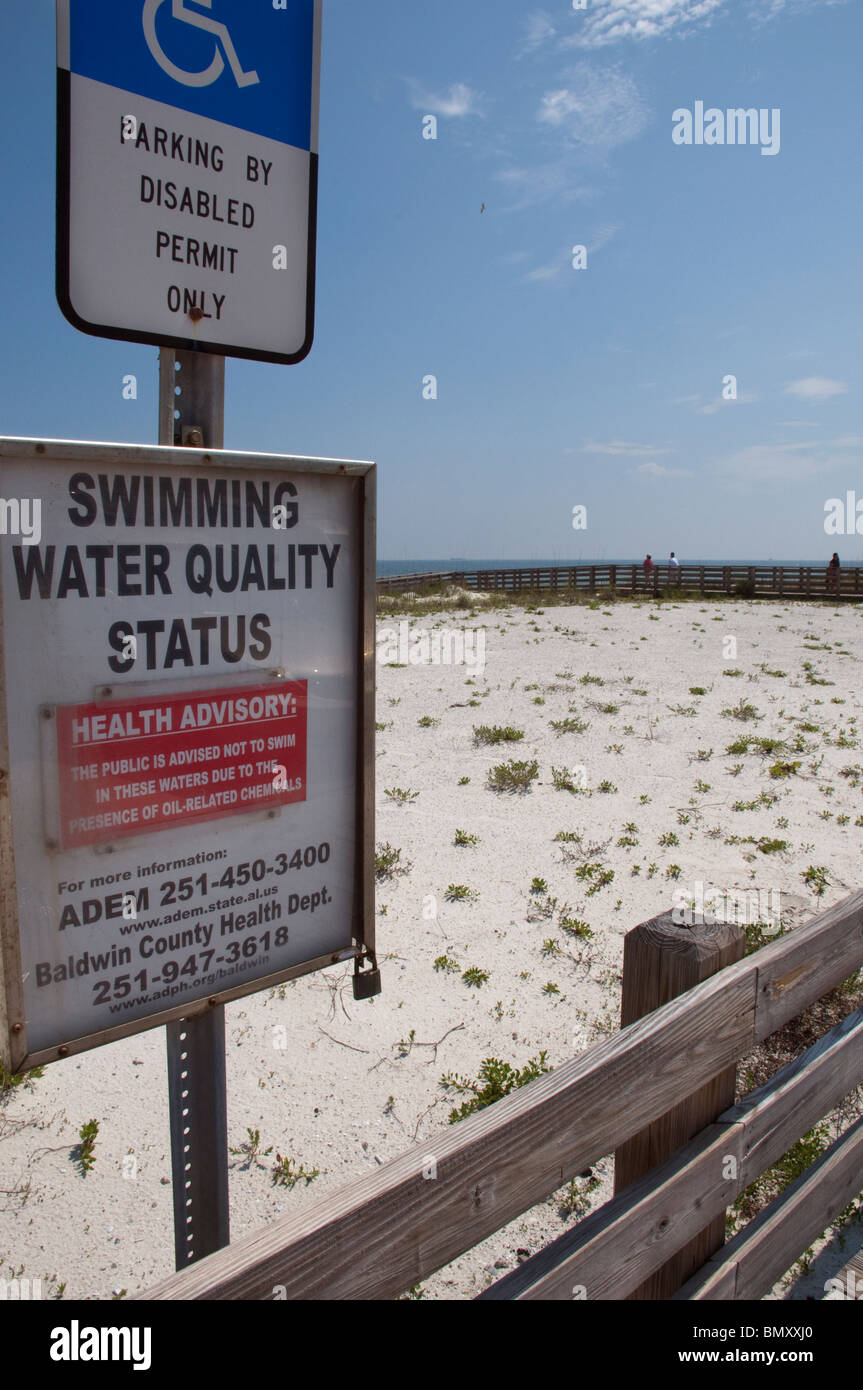 Oil spill warning sign hi-res stock photography and images - Alamy