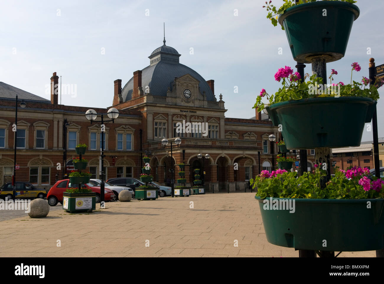 Norwich train hi-res stock photography and images - Alamy