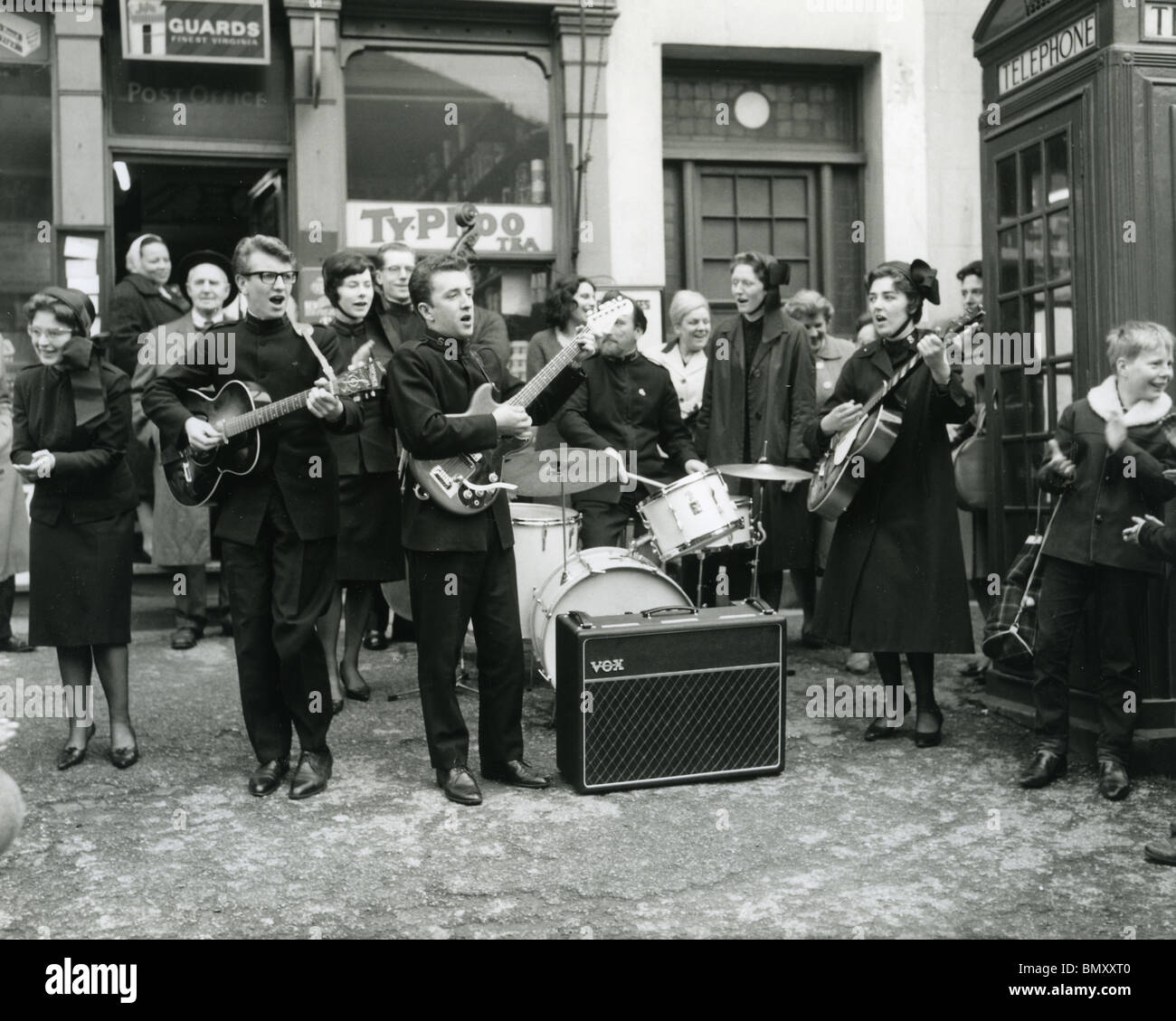 The joystrings hi-res stock photography and images - Alamy