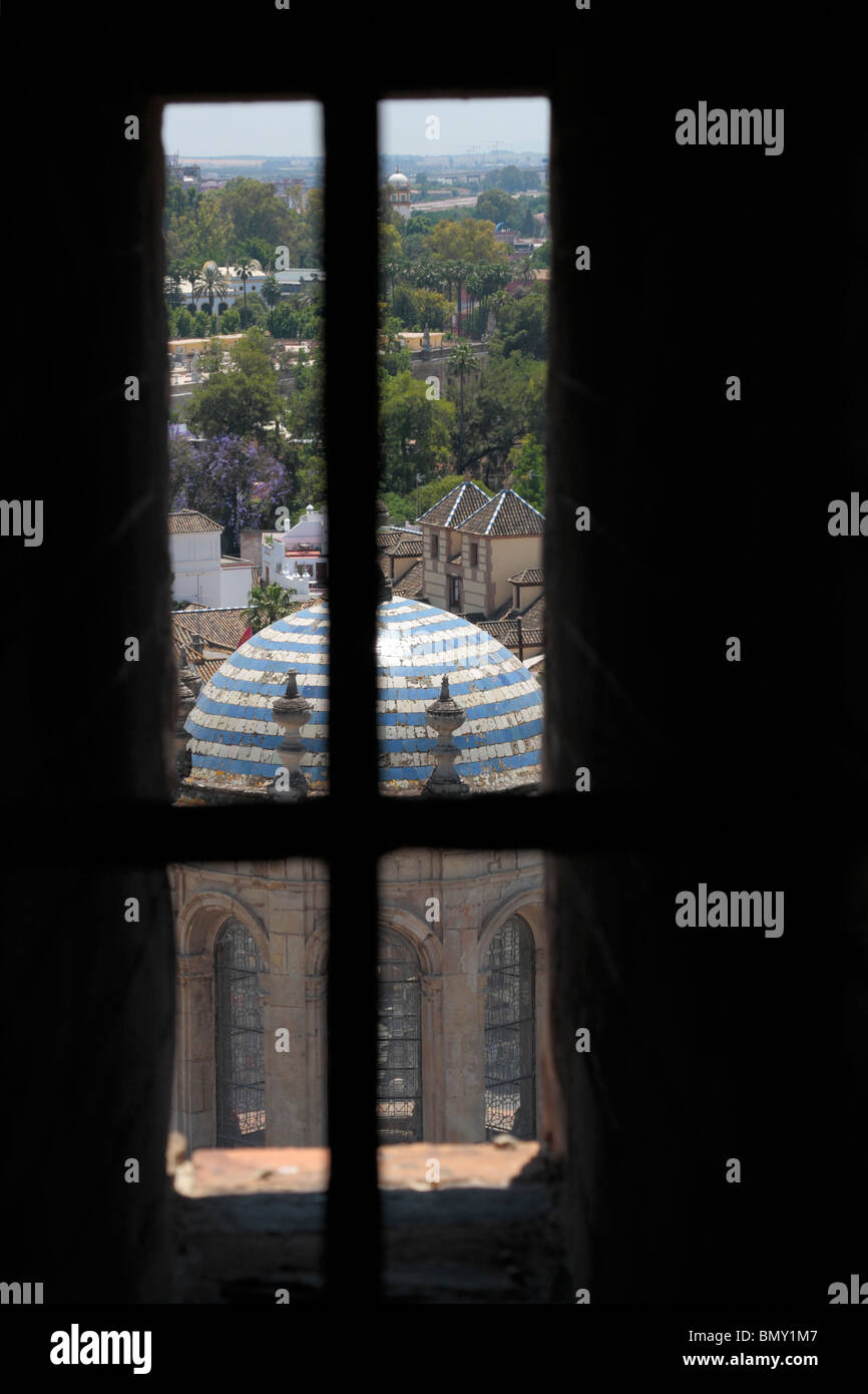 Slit window hi-res stock photography and images - Alamy