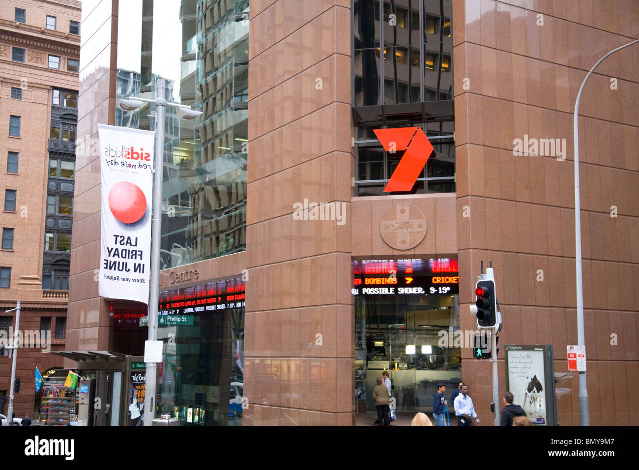 Channel 7 hi-res stock photography and images - Alamy