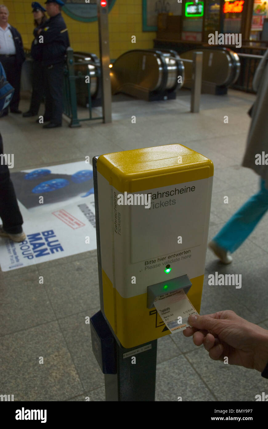 Validate hi-res stock photography and images - Alamy