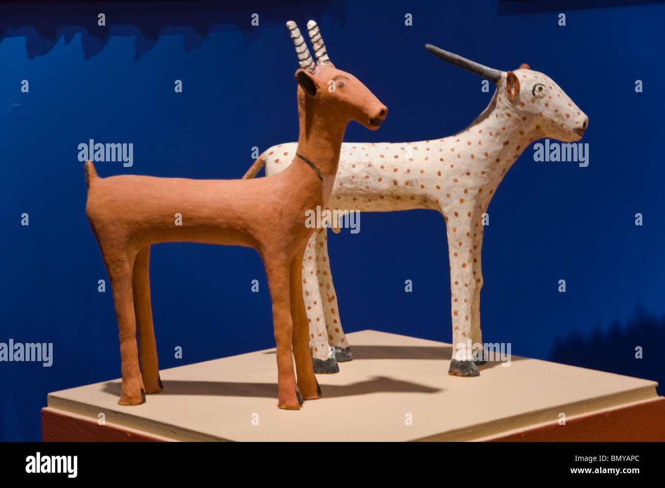 Sonabai indian folk art san hi-res stock photography and images - Alamy