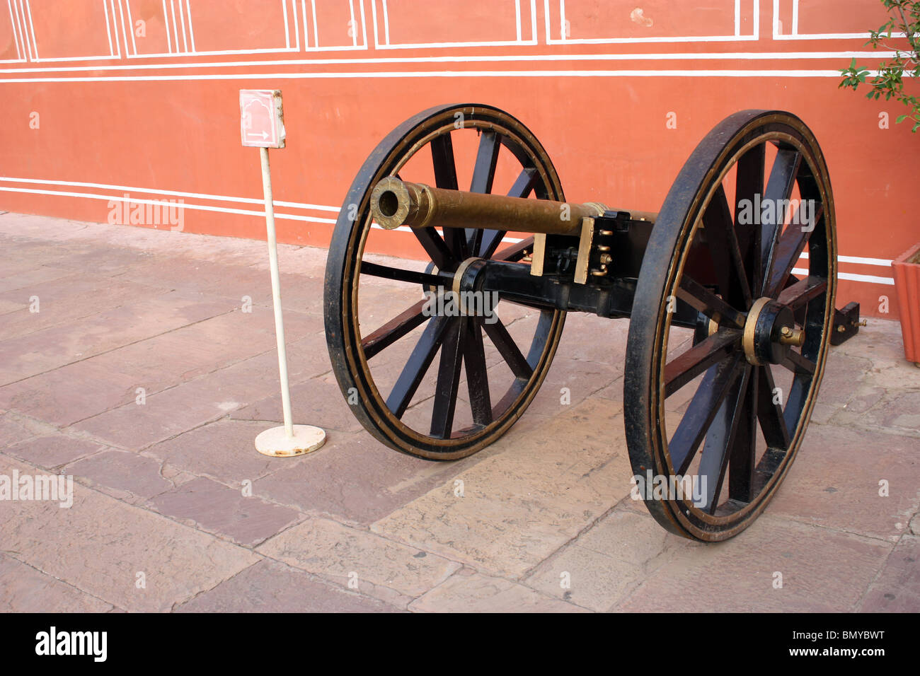 Ancient Indian Siege Weapons