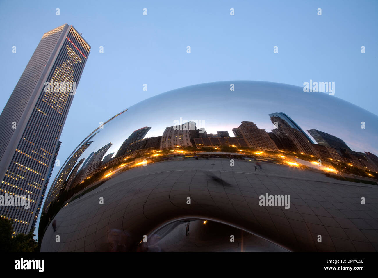 Aon Center Building with Image of Stanley Cup and Clouds Gate Sculpture ...