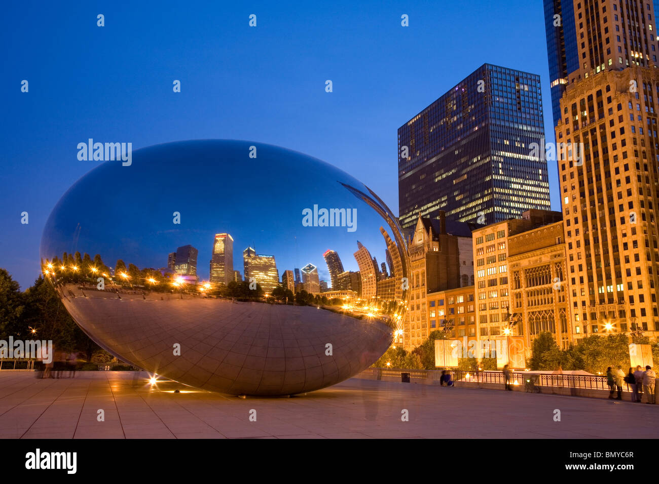 Clouds Gate or The Bean Sculpture at Dusk, Millennium Park, Chicago ...