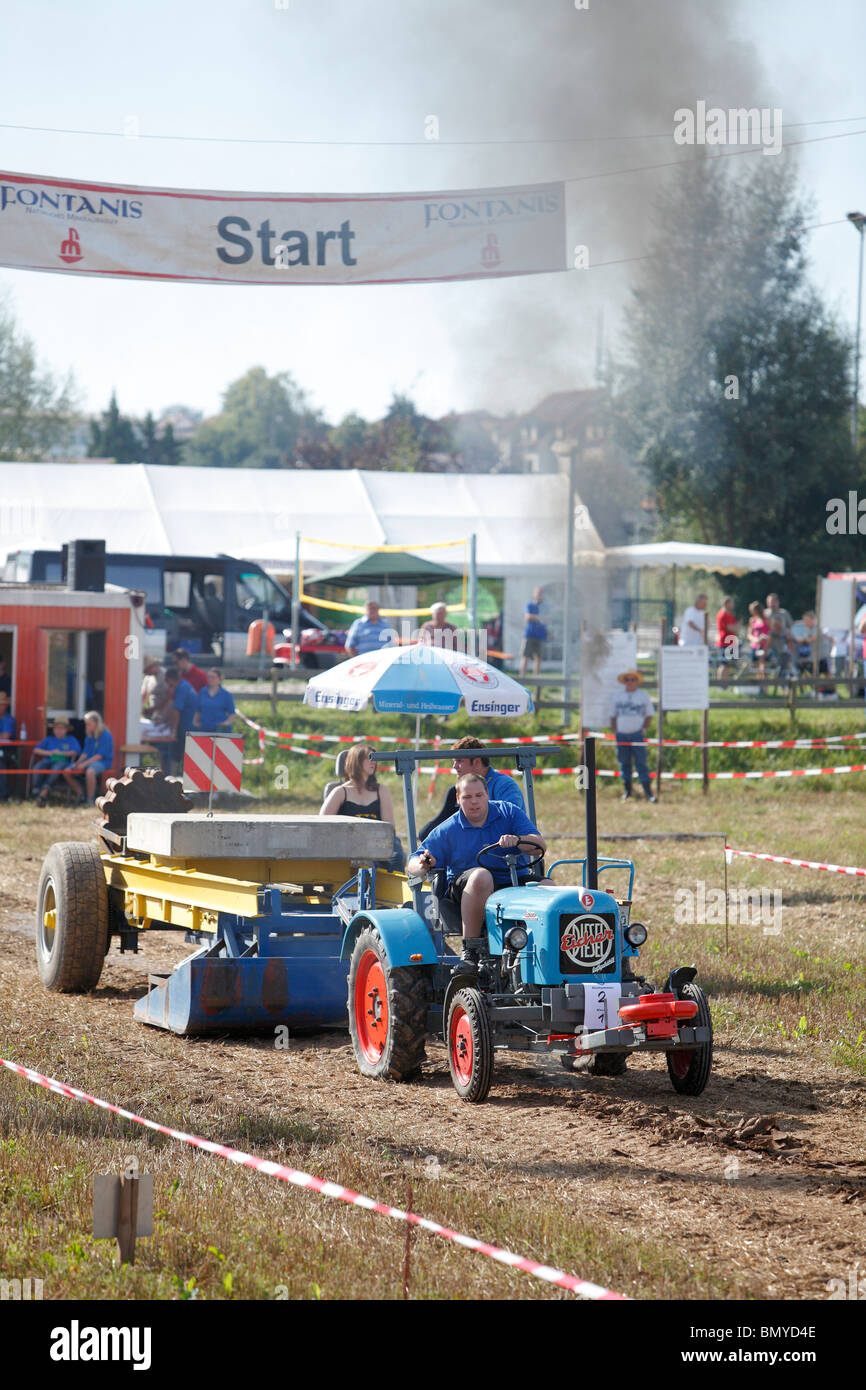 Pulling tractor hi-res stock photography and images - Alamy