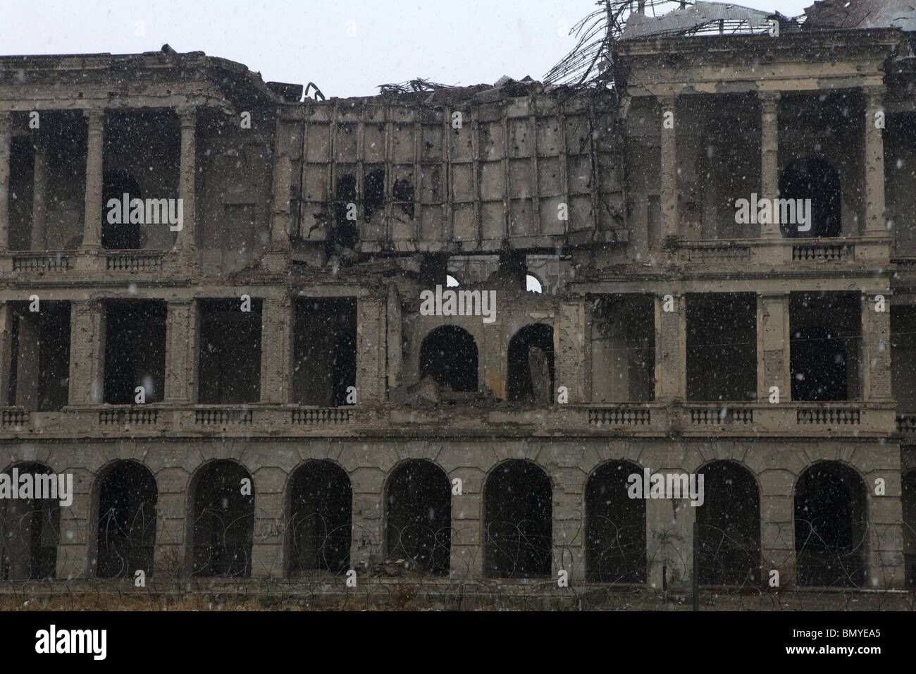 Destroyed Presidential Palace Stock Photos & Destroyed Presidential ...