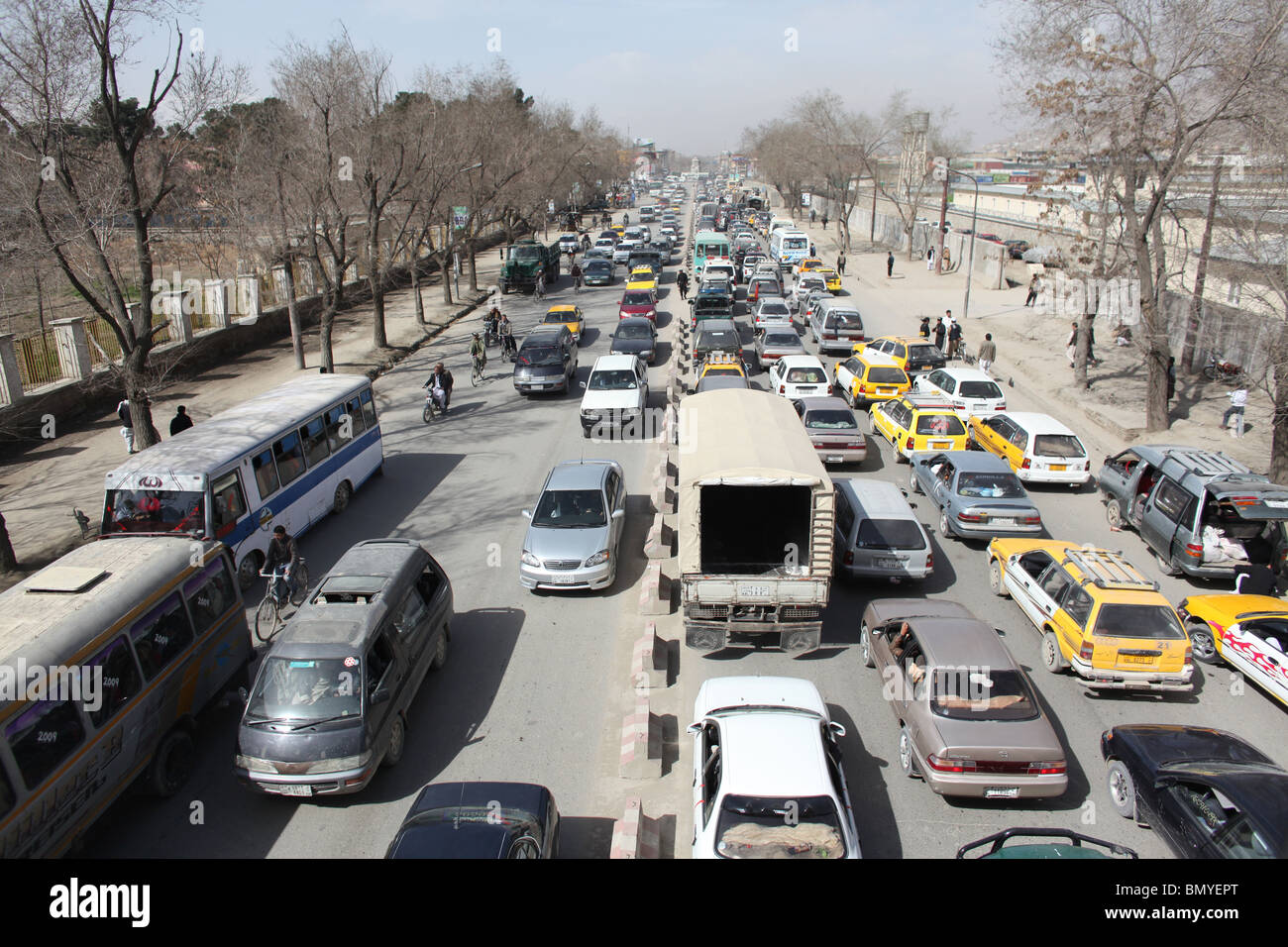 Kabul traffic hi-res stock photography and images - Alamy