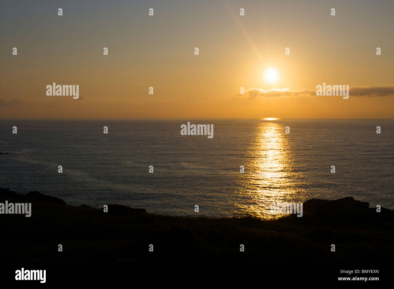 Cornish stunning sunrise hi-res stock photography and images - Alamy