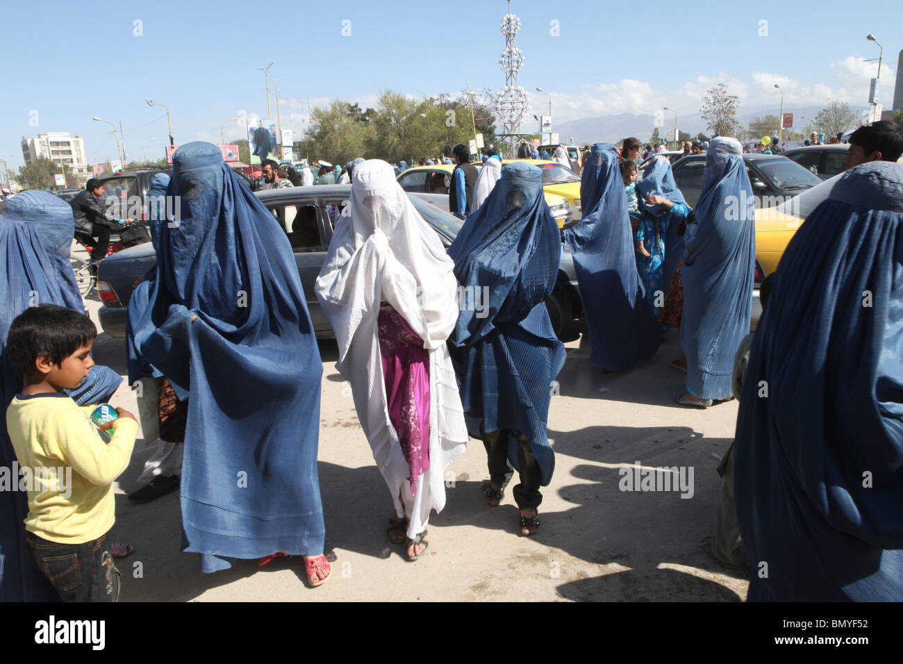 bazaar in Mazar-i-sharif, Afghanistan Stock Photo - Alamy