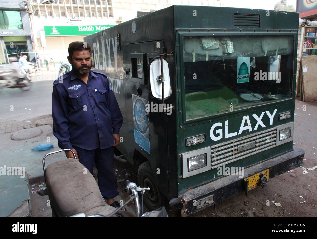 Banking and transport hi-res stock photography and images - Alamy