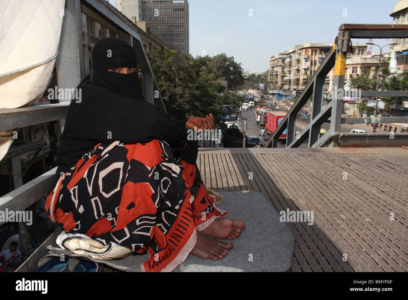Begger in Karachi, Pakistan Stock Photo - Alamy
