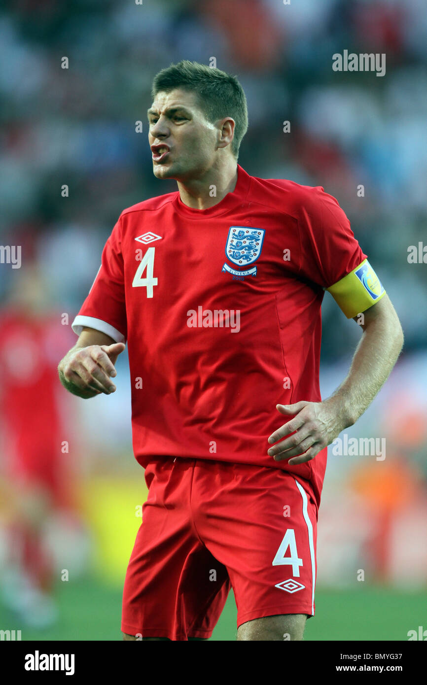 STEVEN GERRARD SLOVENIA V ENGLAND NELSON MANDELA BAY PORT ELIZABETH ...
