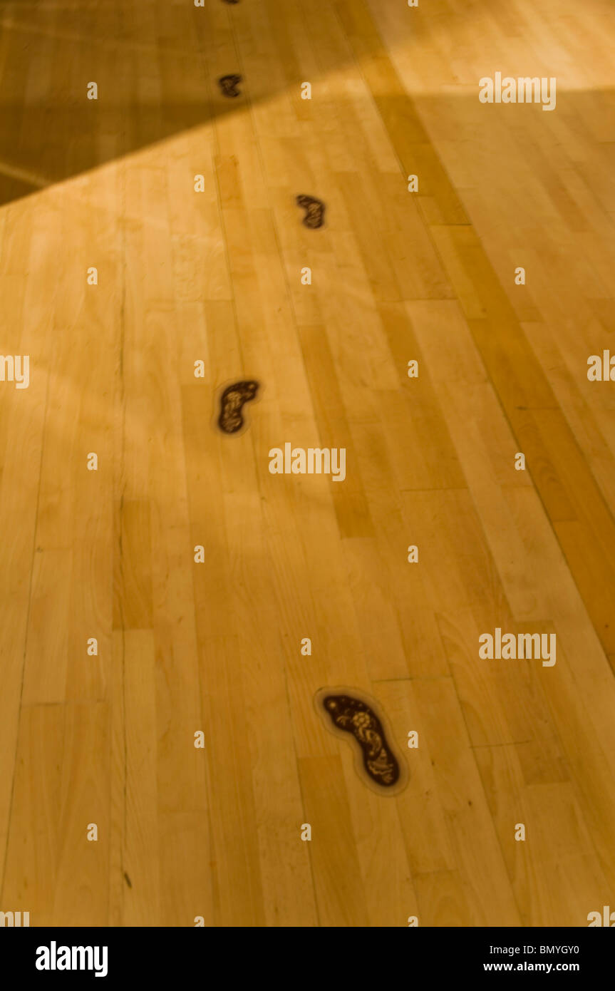 Steps on the floor Stock Photo - Alamy