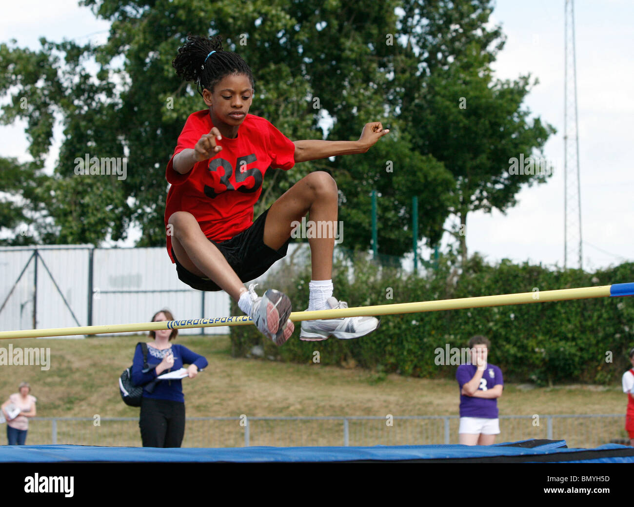 11-12 year olds compete in the Croydon primary schools' athletics ...