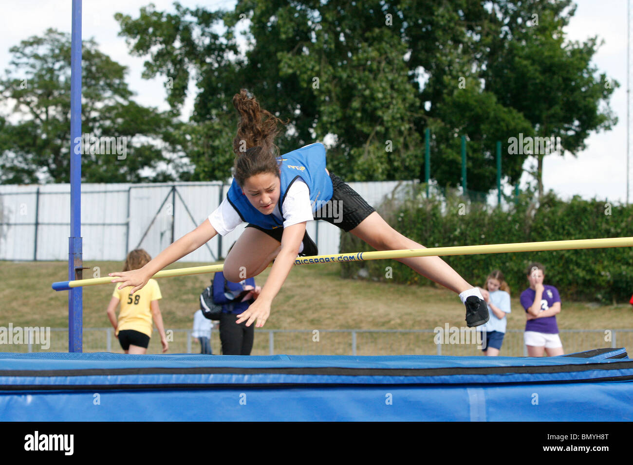 11-12 year olds compete in the Croydon primary schools' athletics ...