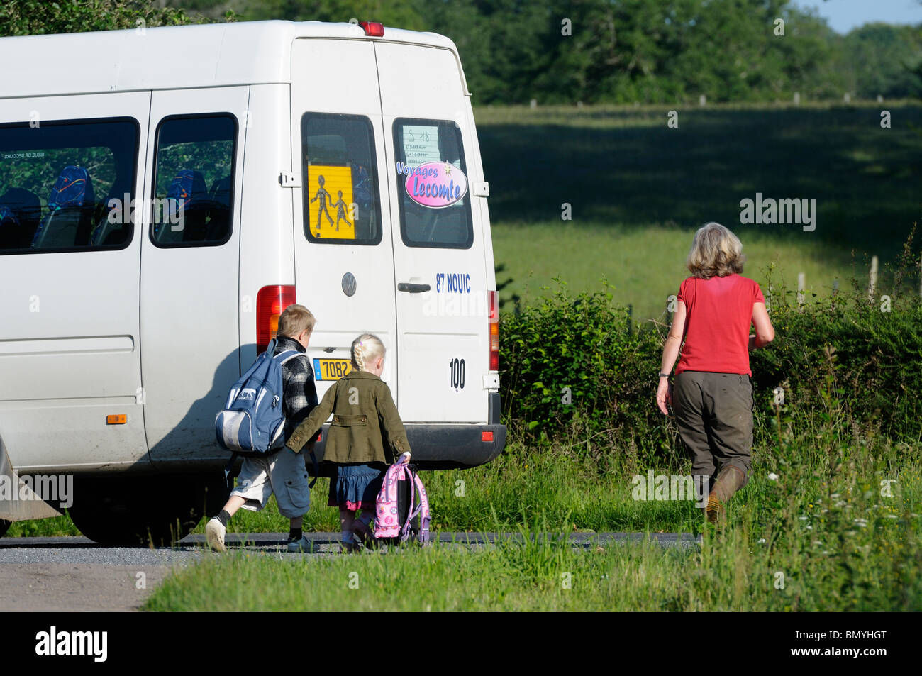 Catch catching the bus hi-res stock photography and images - Alamy