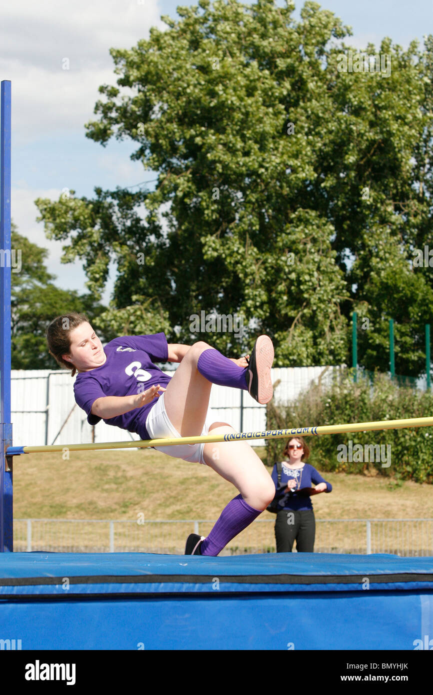 11-12 year olds compete in the Croydon primary schools' athletics ...