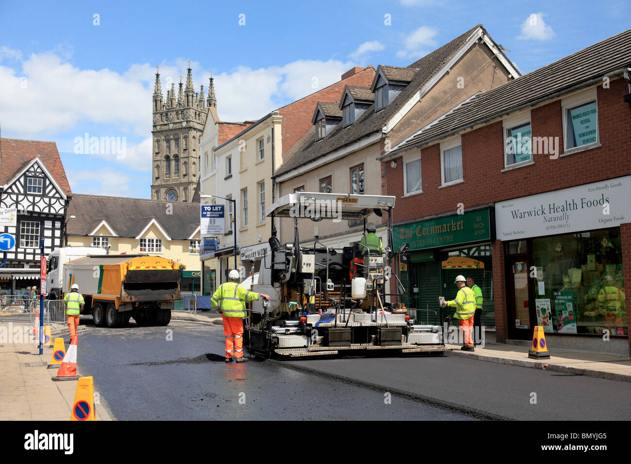 Tar laying machine hi-res stock photography and images - Alamy