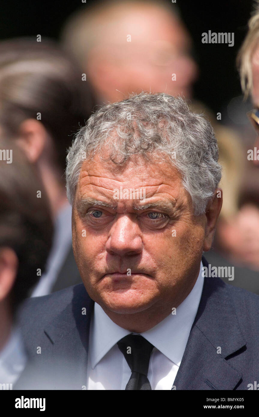 Funeral of former Stereophonics drummer Stuart Cable in his hometown of ...