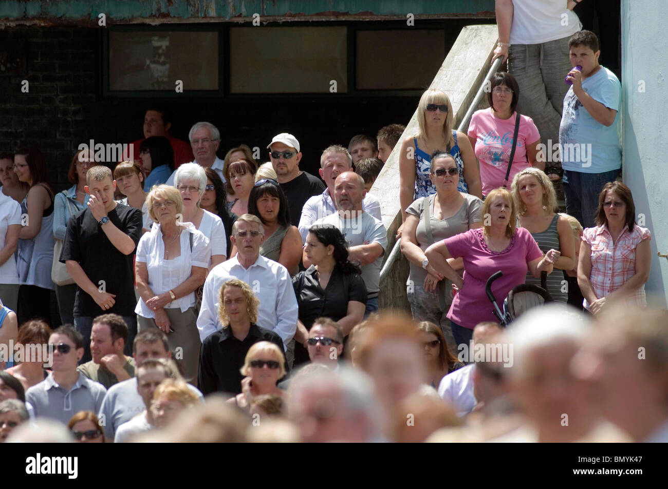 Funeral of former Stereophonics drummer Stuart Cable in his hometown of ...